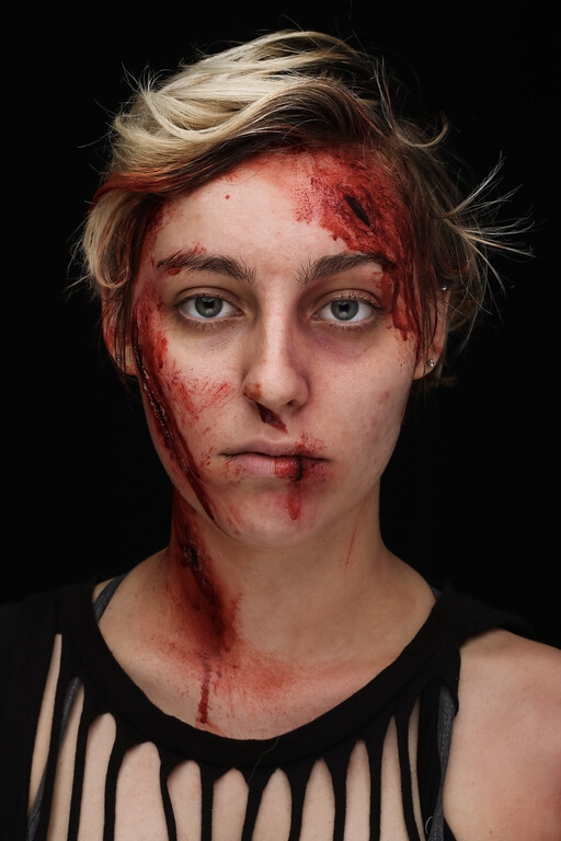 Slit Throat Makeup Techniques Used by Professional SFX Artists